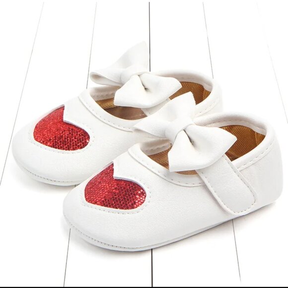 boutique | Shoes | Heart Baby Girl Shoes Outfit Crib Shoes Birthday ...